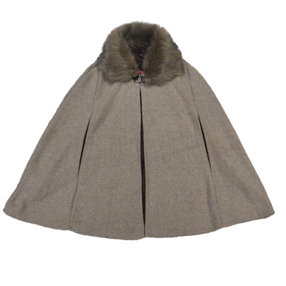 Kelly & Katie | Jackets & Coats | Kelly Katiefaux Fur Collar Poncho ...
